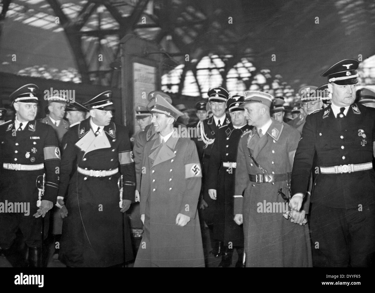 Joseph goebbels 1932 hi-res stock photography and images - Alamy