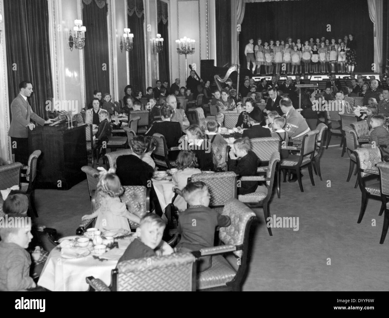 Joseph goebbels 1932 hi-res stock photography and images - Alamy