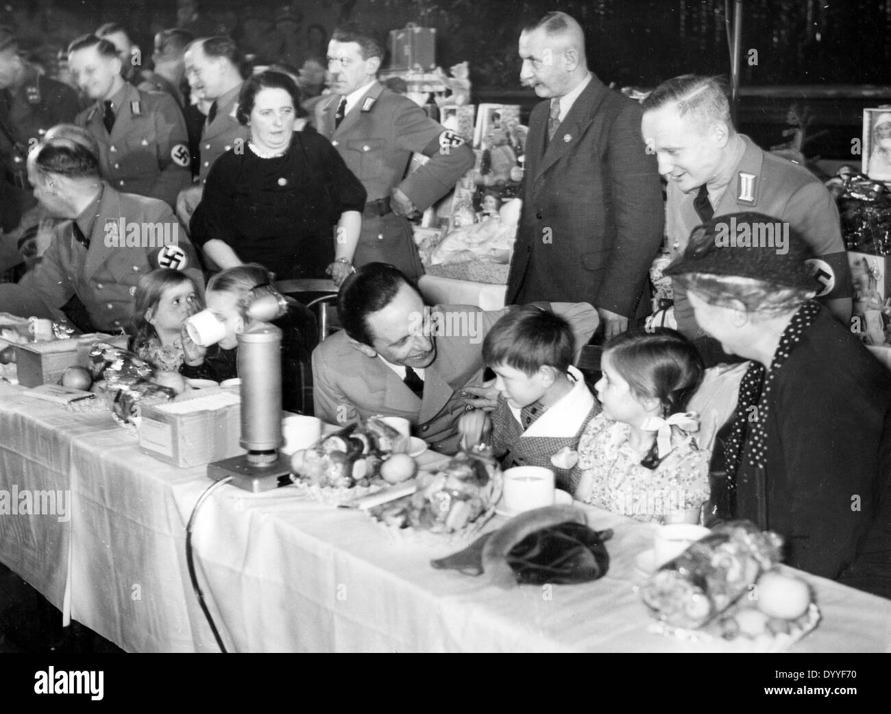 Joseph goebbels 1932 hi-res stock photography and images - Alamy