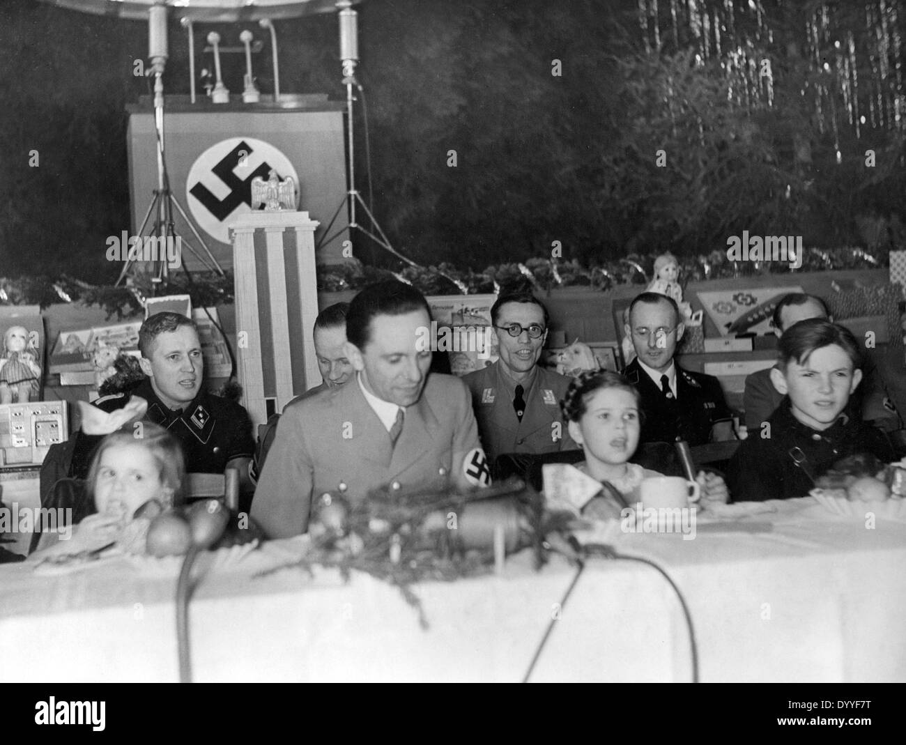 Joseph goebbels 1932 hi-res stock photography and images - Alamy
