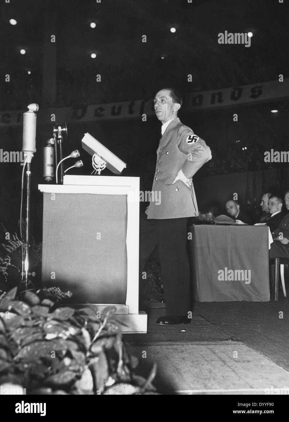 Joseph goebbels hi-res stock photography and images - Alamy
