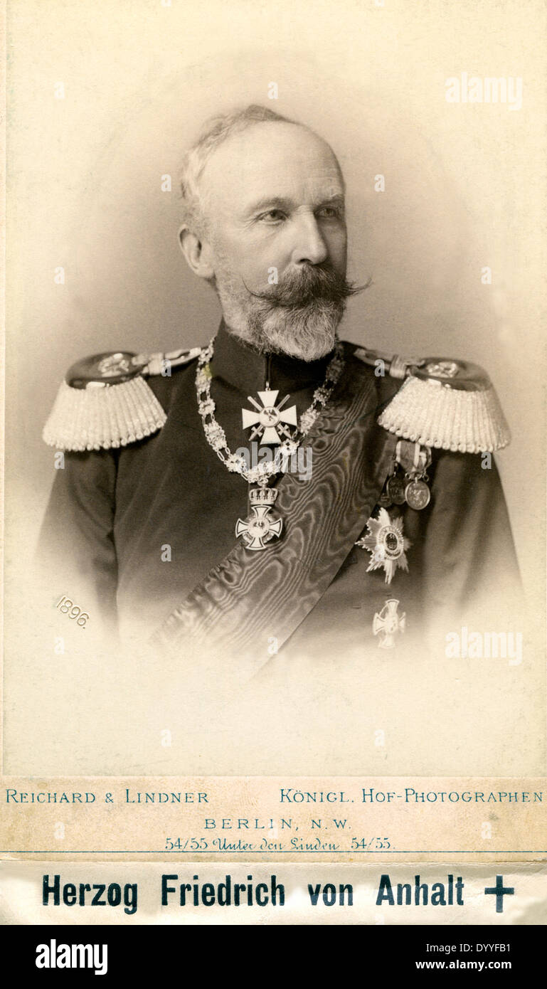 01 01 1831 31 12 1904 hi-res stock photography and images - Alamy