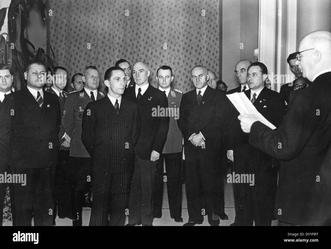Joseph goebbels 1941 Black and White Stock Photos & Images - Alamy