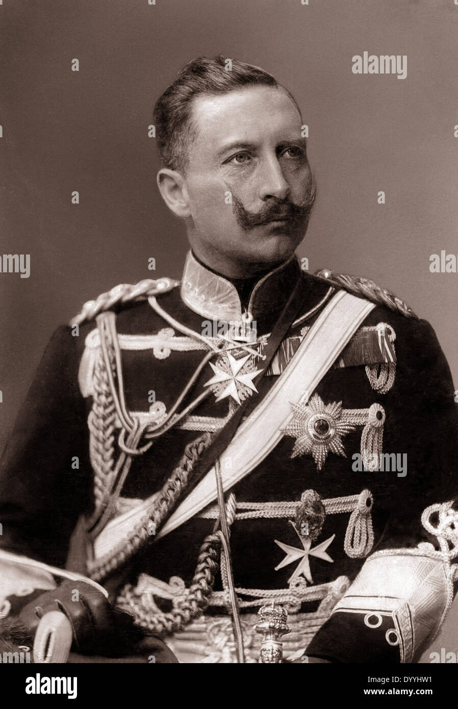 Portraits up to 1918 hi-res stock photography and images - Alamy