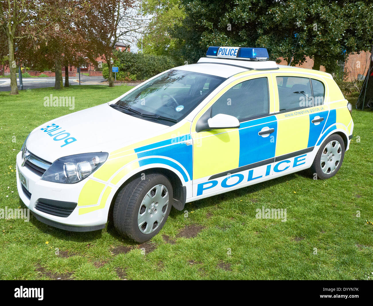 Uk police logo hi-res stock photography and images - Alamy