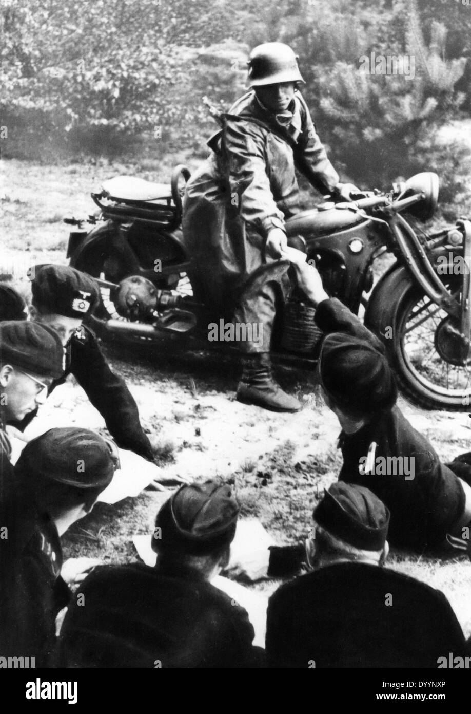An armored officer during a maneuver, 1933-1938 Stock Photo - Alamy