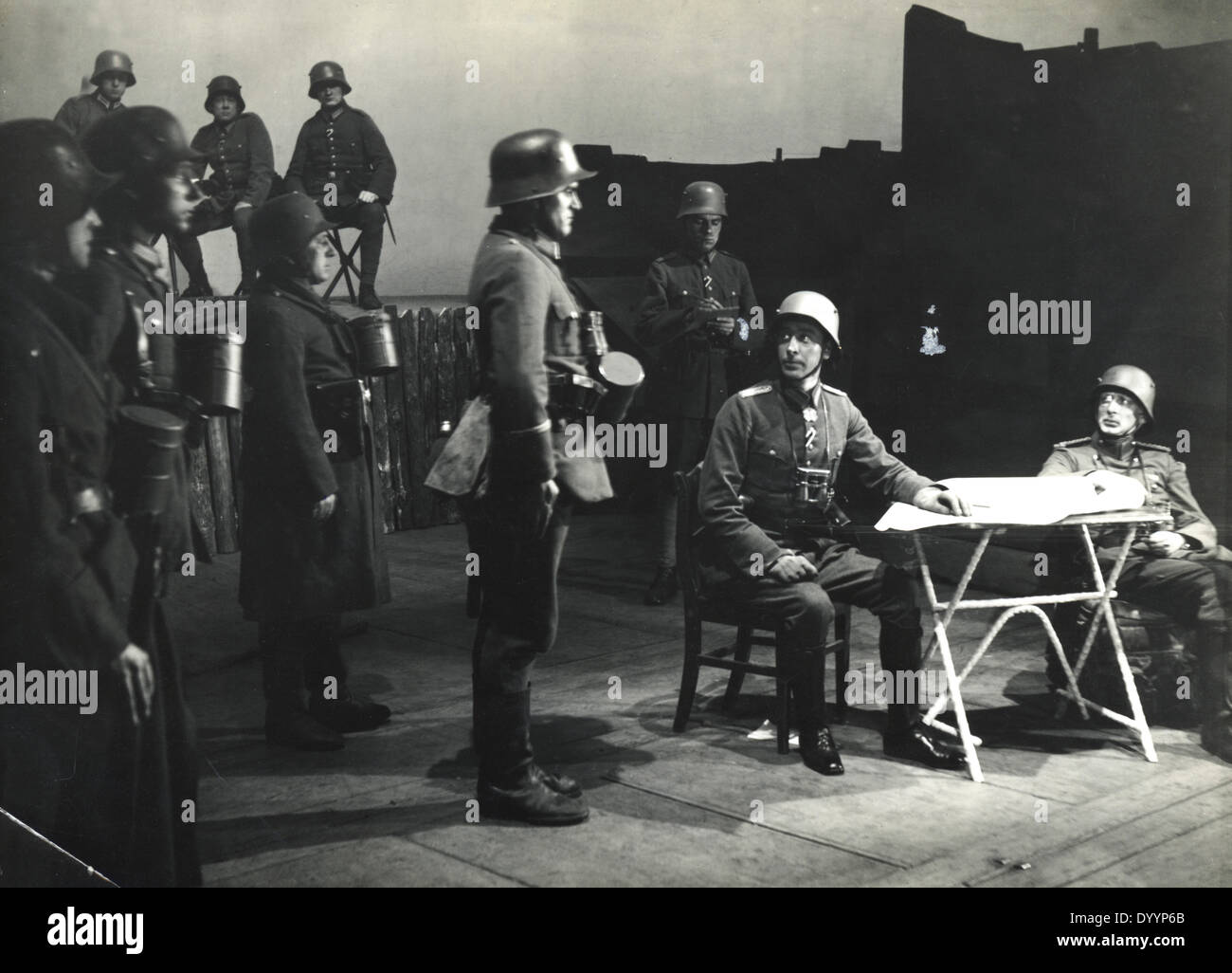 1920s play hi-res stock photography and images - Alamy