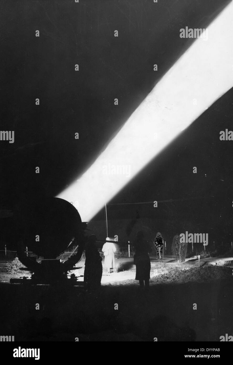 Searchlight aircraft hi-res stock photography and images - Alamy