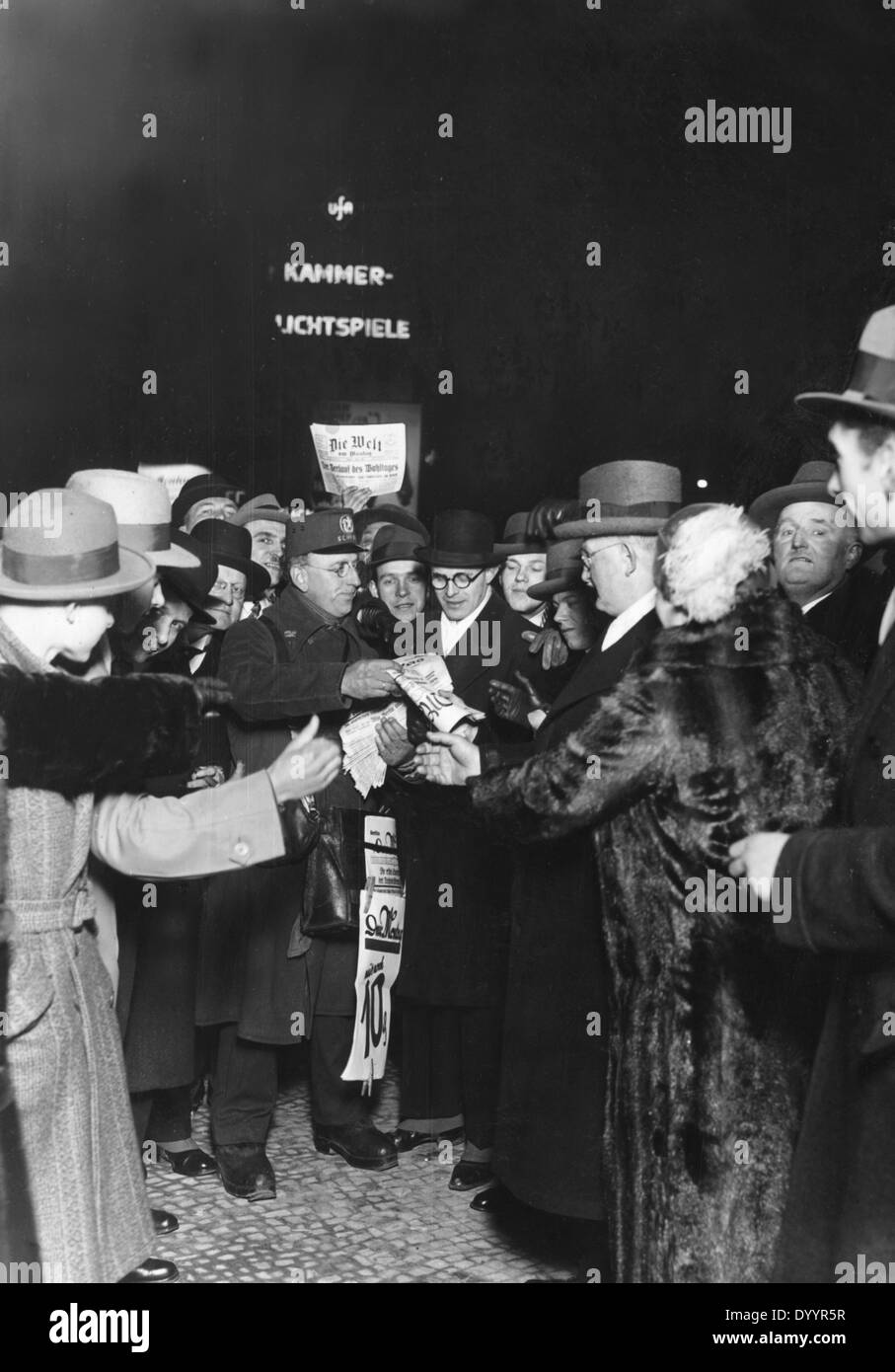 Hitler chancellor 1933 newspaper hi-res stock photography and images ...