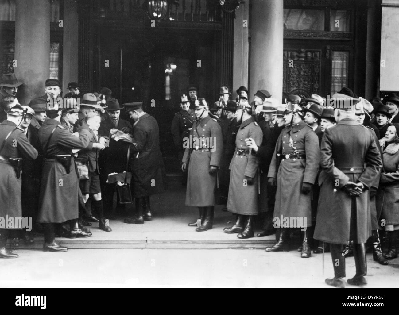 People power Black and White Stock Photos & Images - Alamy