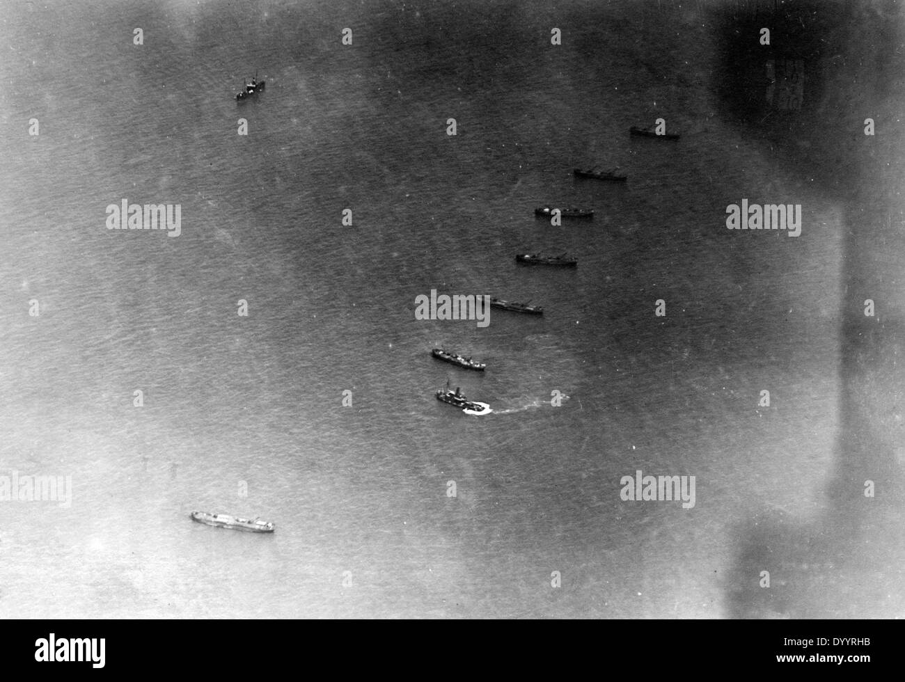 World of warships hi-res stock photography and images - Alamy