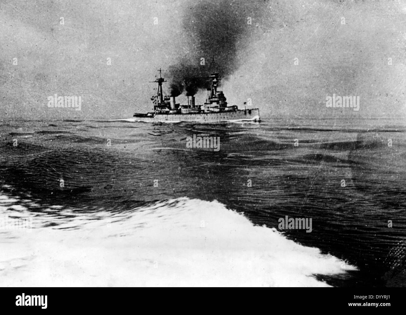 HMS Indefatigable, 1916 Stock Photo - Alamy