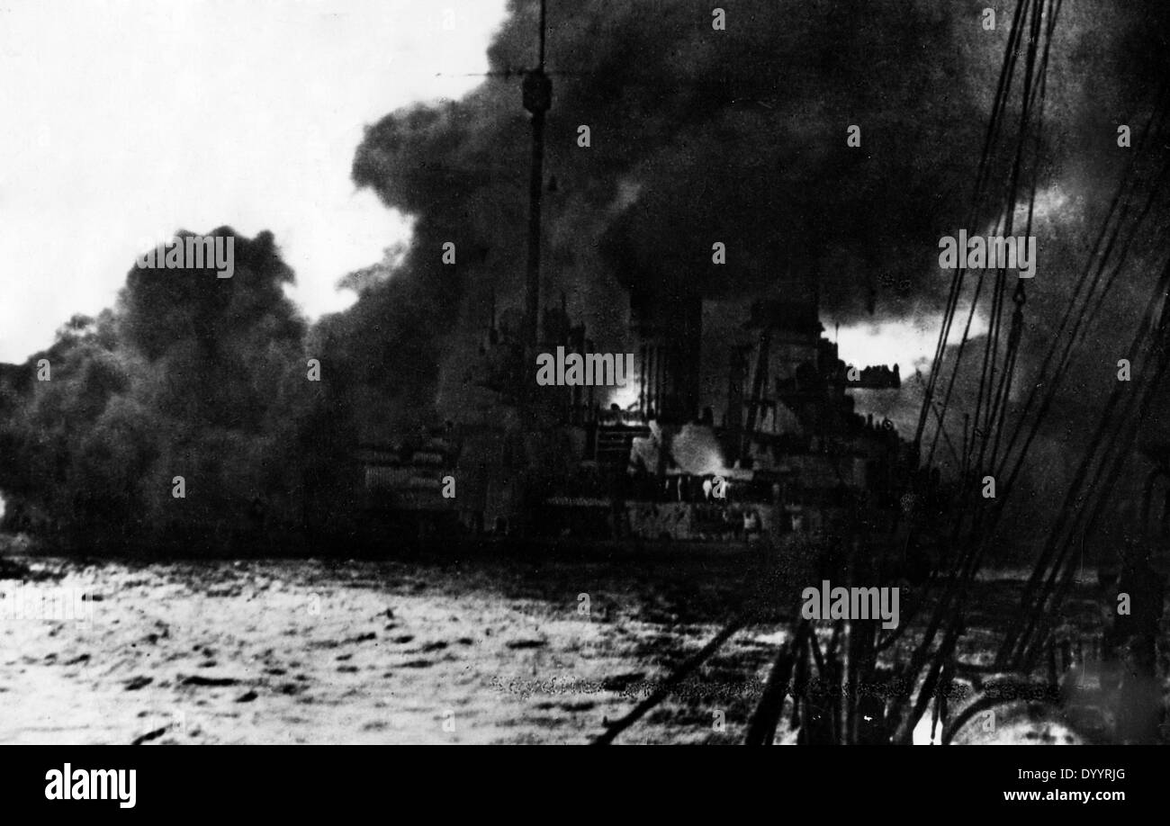 Burning battleship hi-res stock photography and images - Alamy