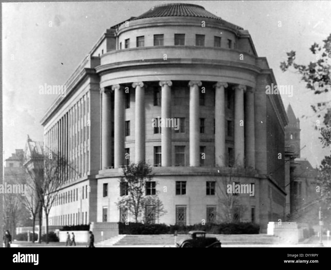 Ftc triangle hi-res stock photography and images - Alamy