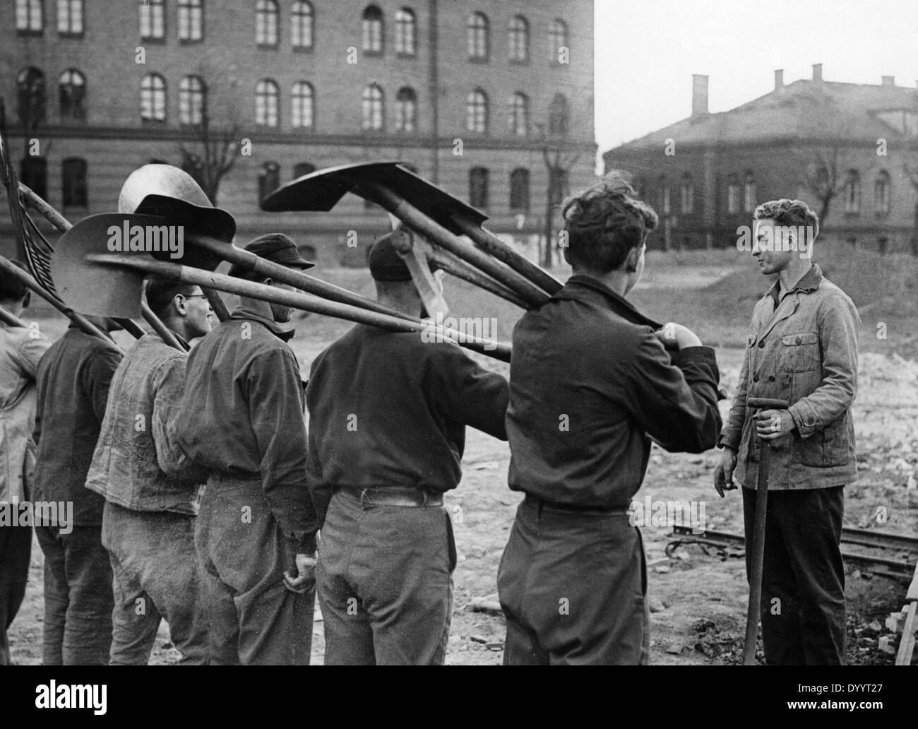 The reich labour service reichsarbeitsdienst nazi germany hi-res stock ...