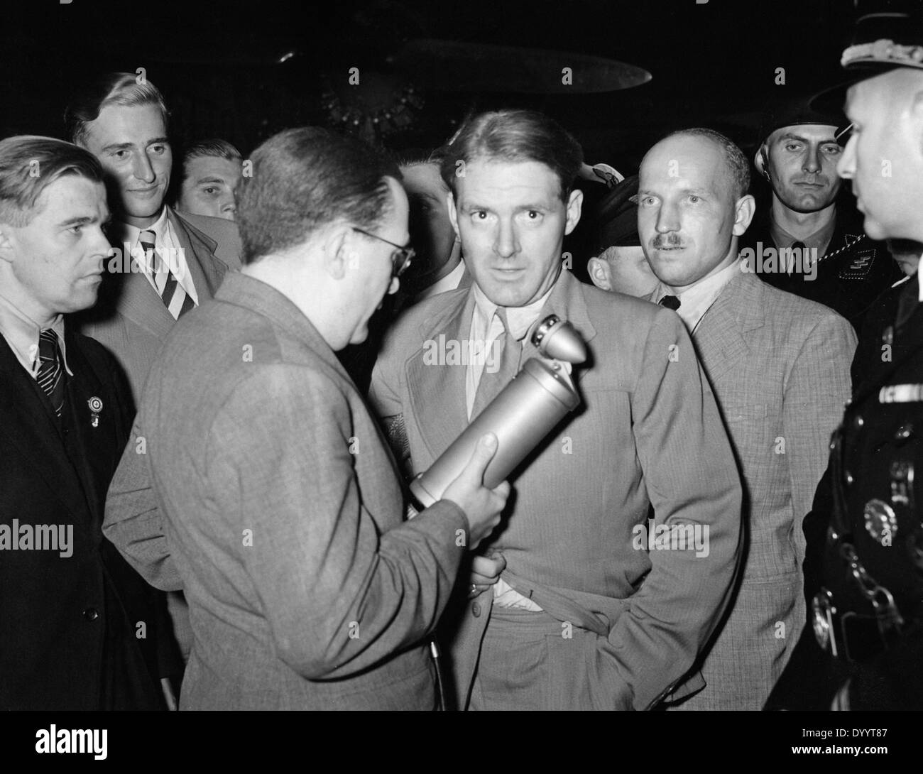SS-members of the Tibet-Expedition, 1939 Stock Photo - Alamy