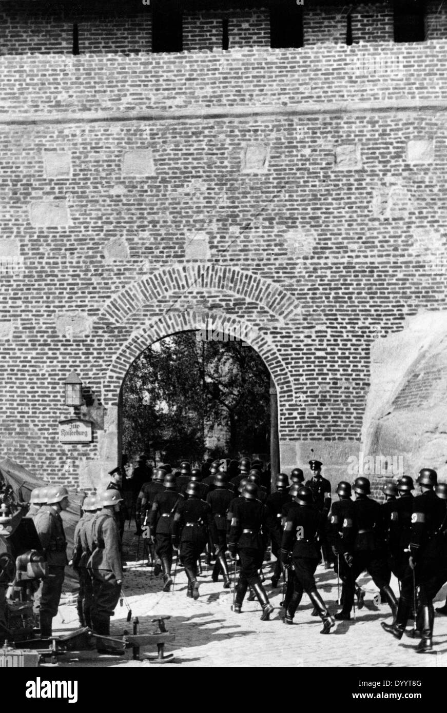 Wehrmacht marches hi-res stock photography and images - Alamy