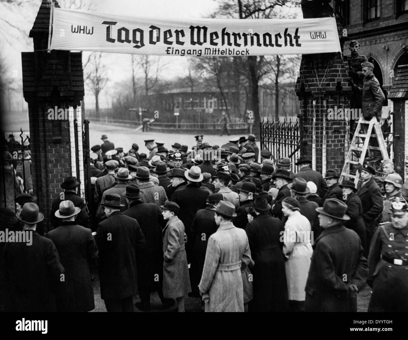 Day german army 1937 hi-res stock photography and images - Alamy