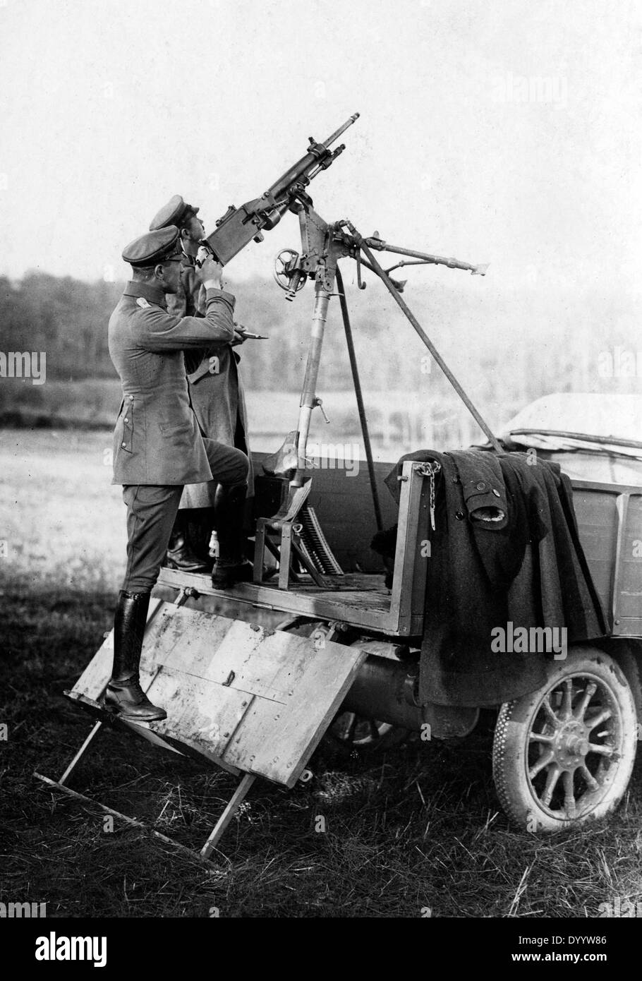 World war aircraft hi-res stock photography and images - Alamy