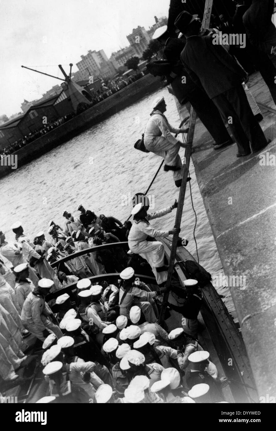 German battleship admiral graf spee 1939 hi-res stock photography and ...