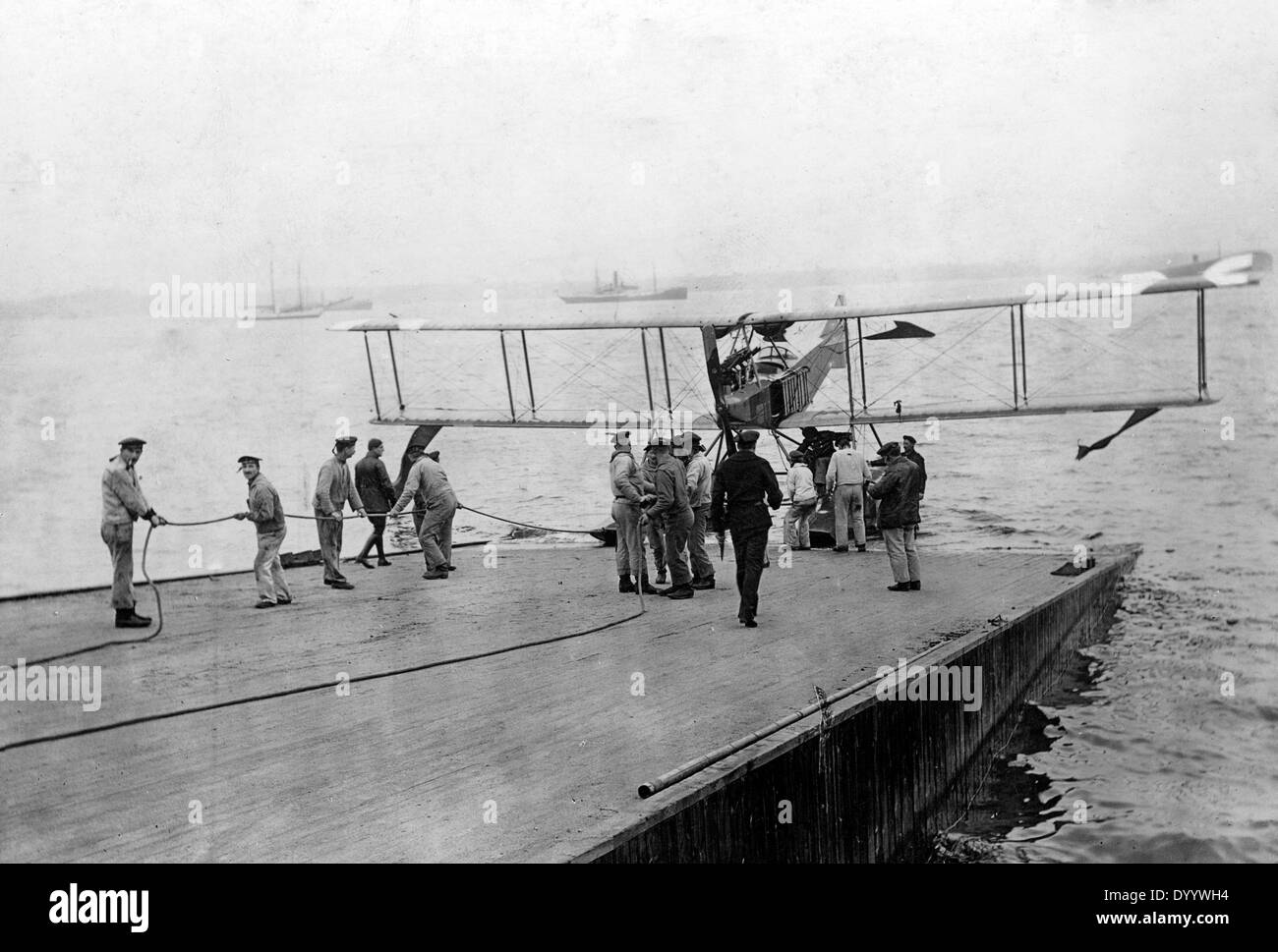 1916 german airplane hi-res stock photography and images - Alamy