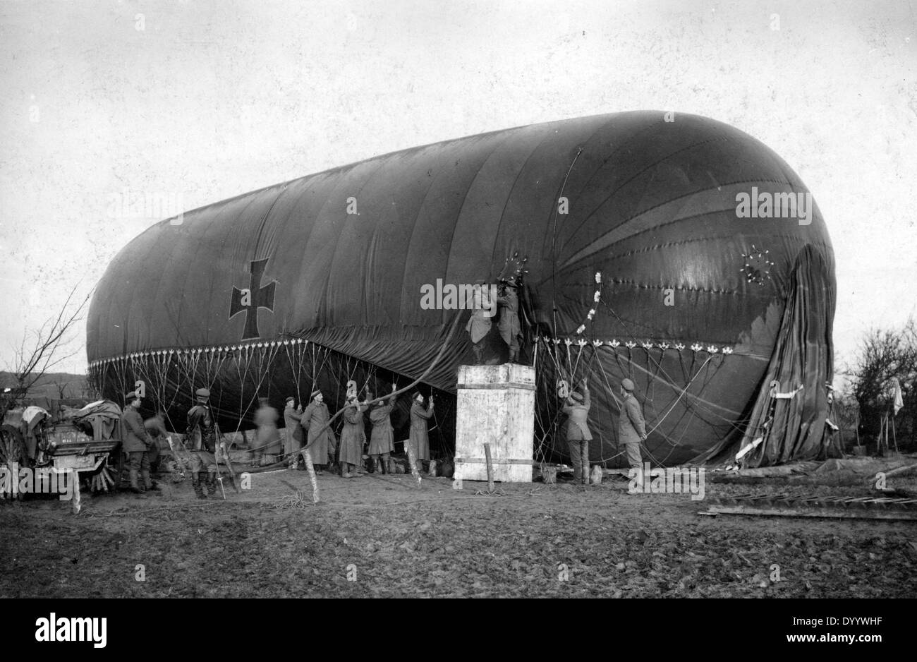 Observation balloon wwi hi-res stock photography and images - Alamy