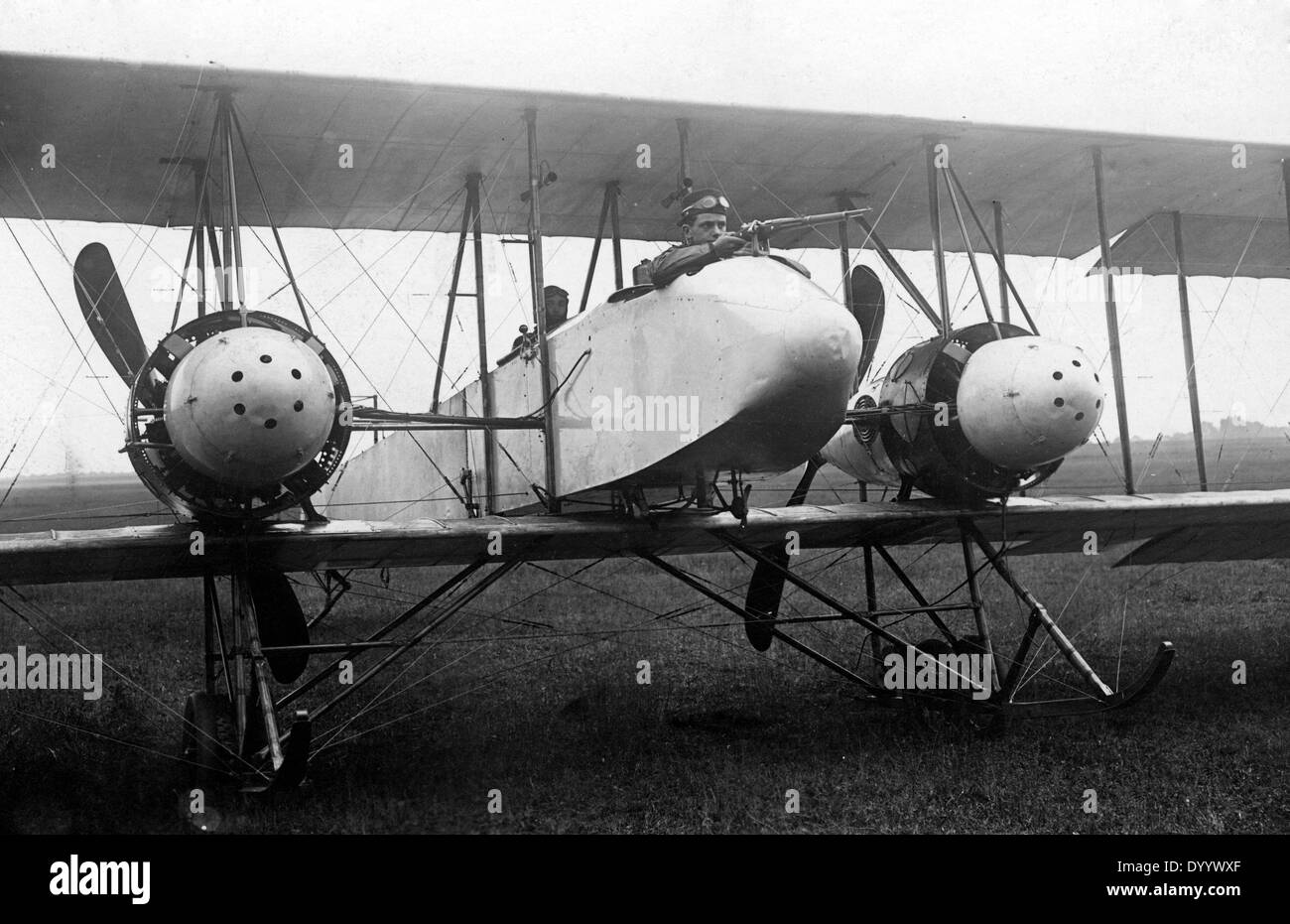 World war i pilots gun hi-res stock photography and images - Alamy