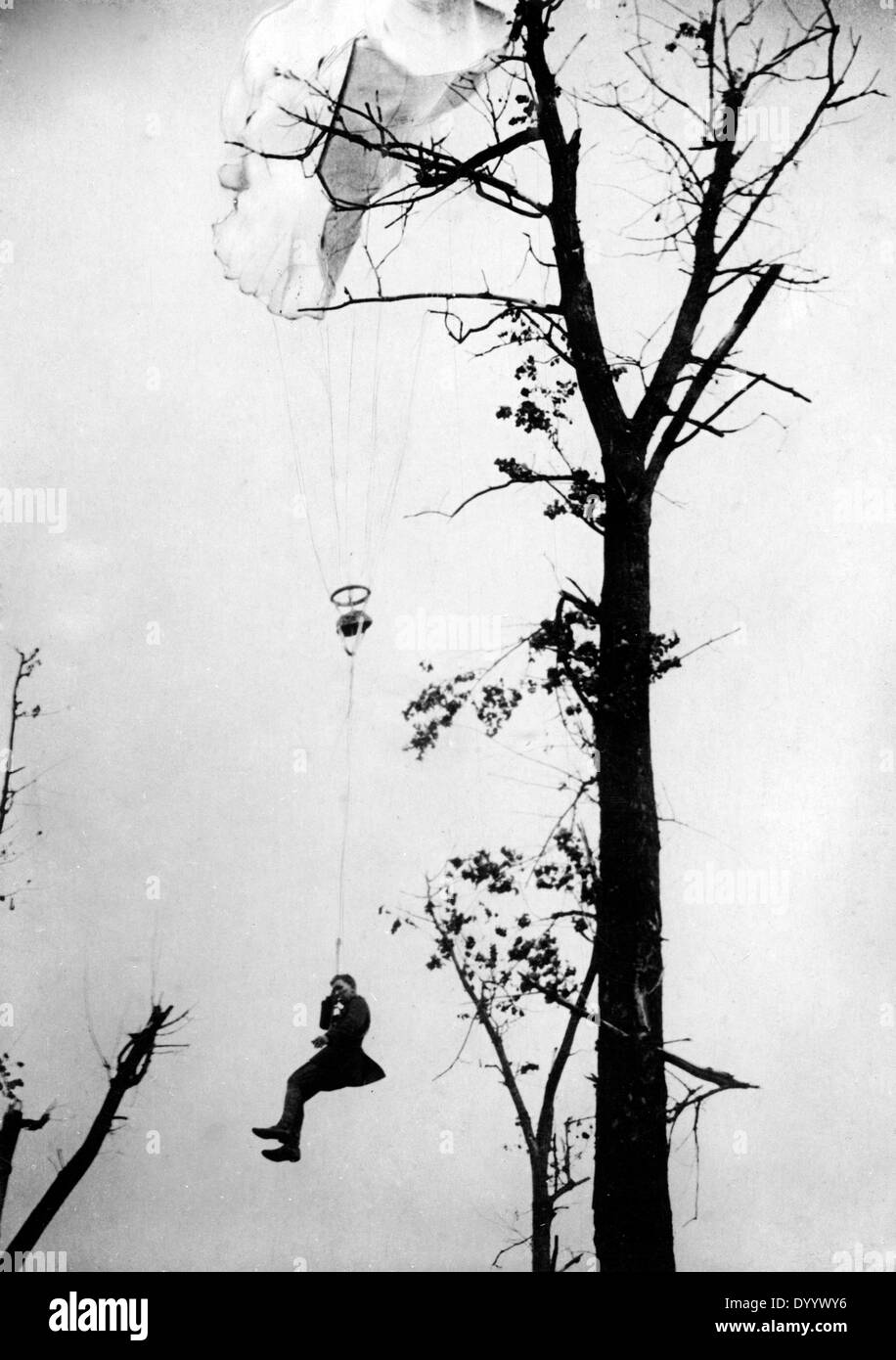 Fighter pilot parachute hi-res stock photography and images - Alamy