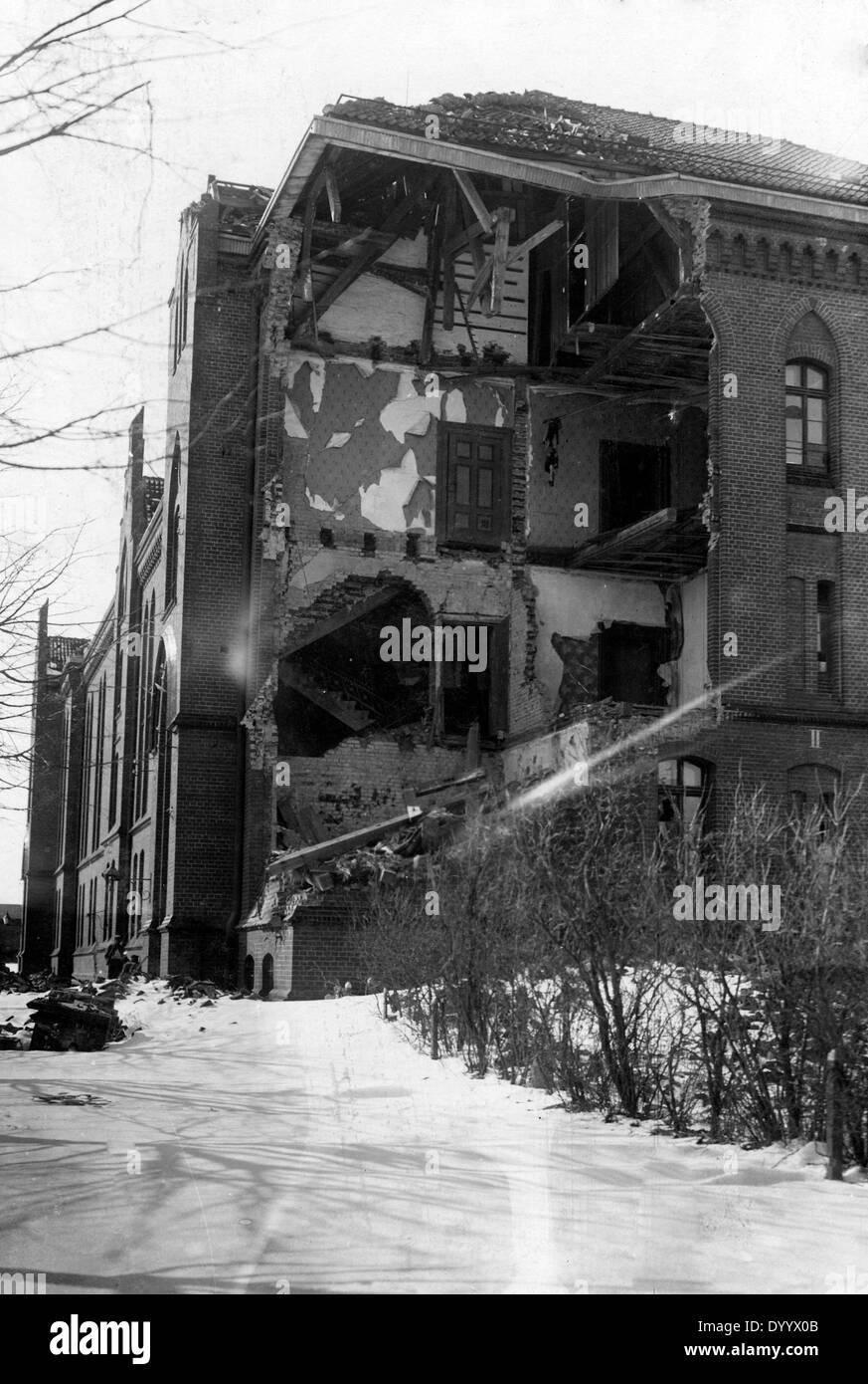 Russian barracks hi-res stock photography and images - Alamy