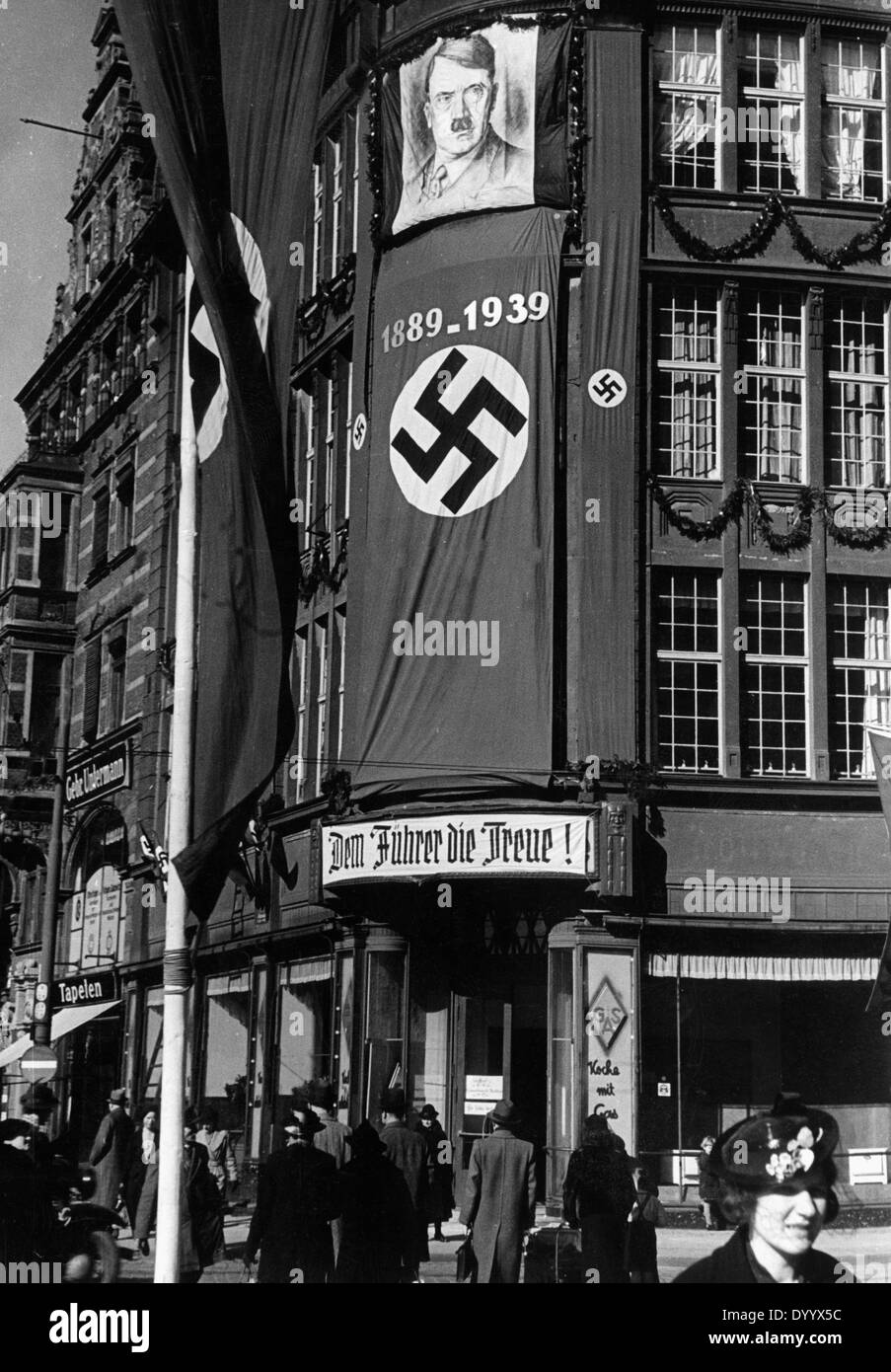 Hitler birthday 1945 Black and White Stock Photos & Images - Alamy