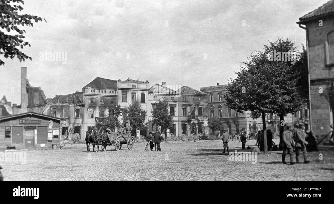 Destroyed market square Black and White Stock Photos & Images - Alamy