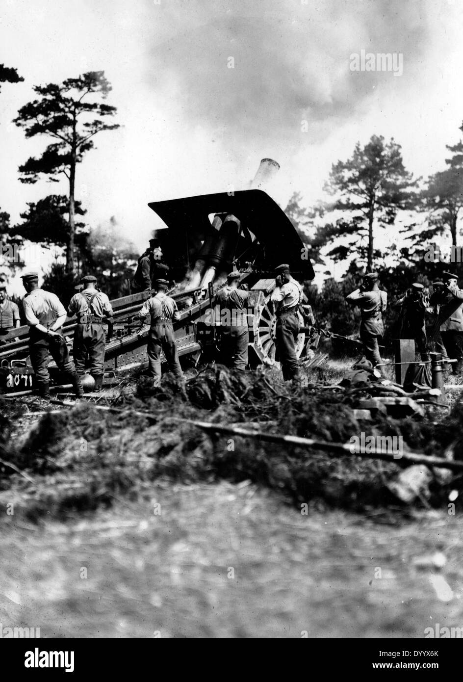 German soldiers with mortar hi-res stock photography and images - Alamy