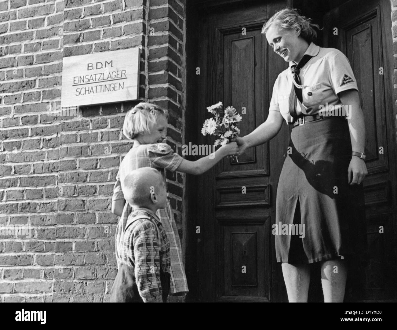 BDM girl in Warthegau, 1940 Stock Photo - Alamy