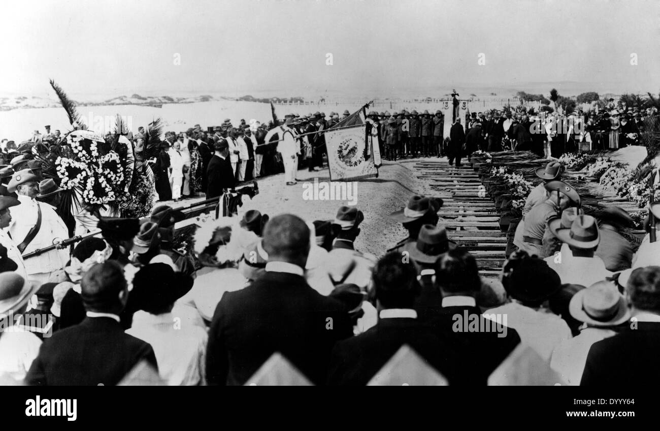 Funeral of the fallen German soldiers in German South-West Africa in ...