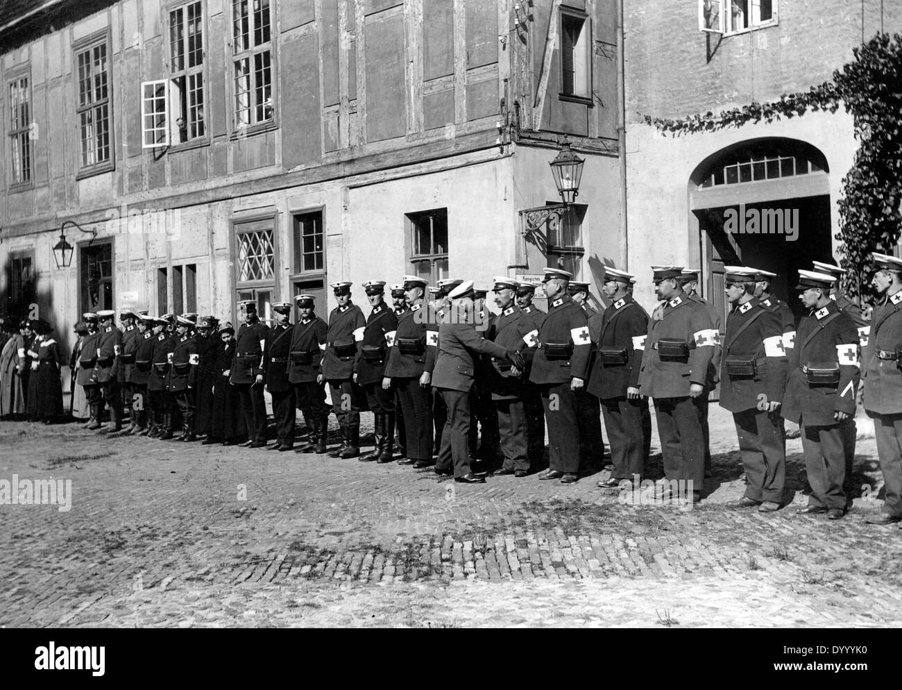 Medical orderlies hi-res stock photography and images - Alamy