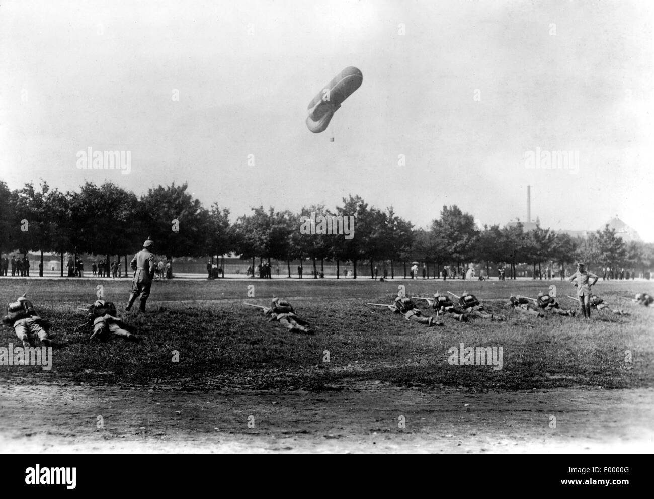 World war i balloon hi-res stock photography and images - Alamy