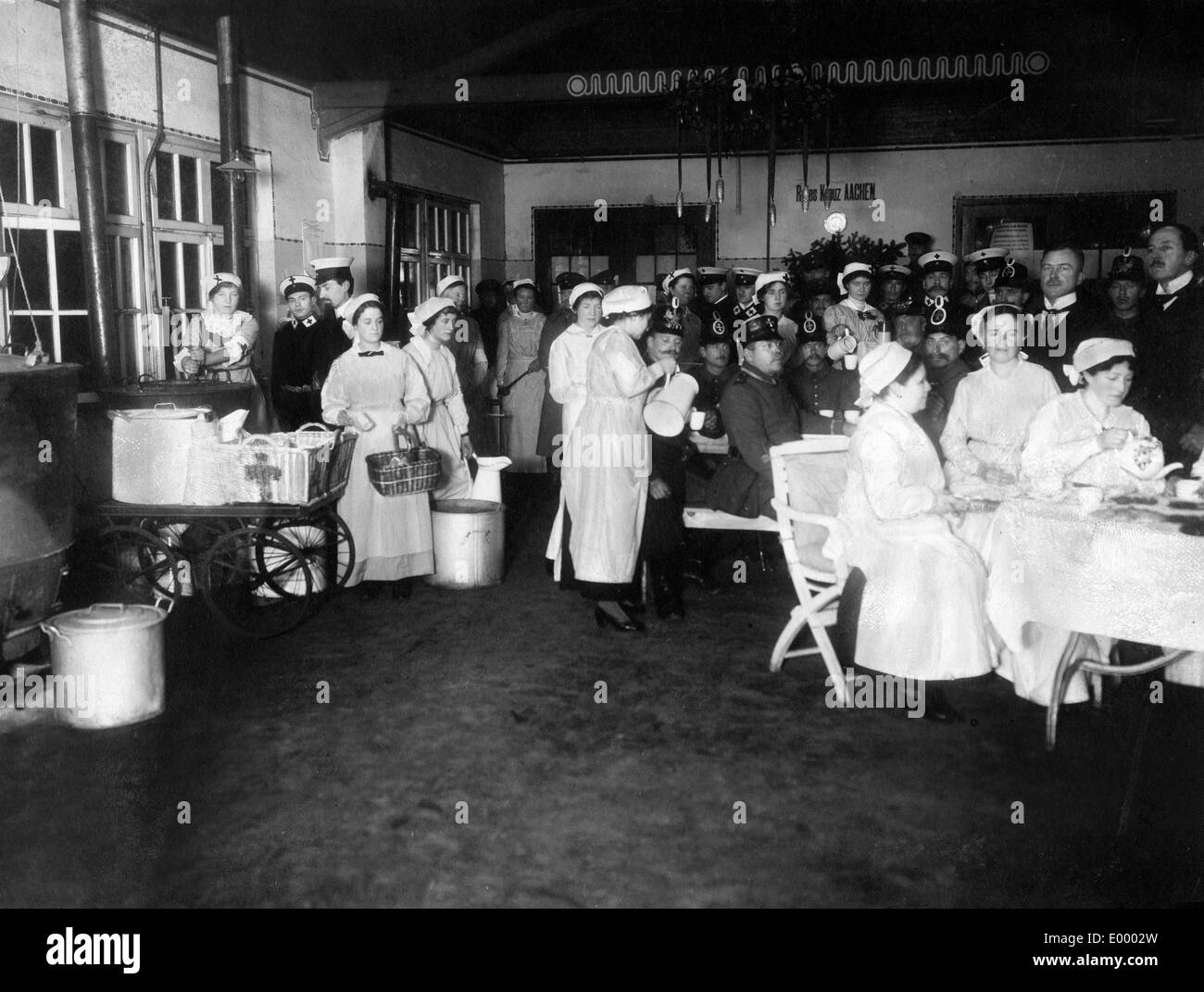 Red cross station world war i hi-res stock photography and images - Alamy