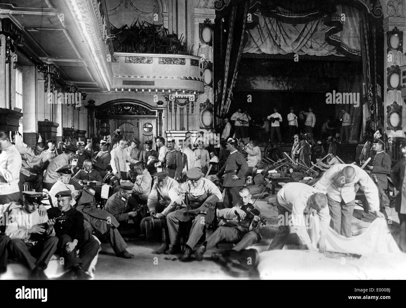 German soldier first world war uniform hi-res stock photography and ...