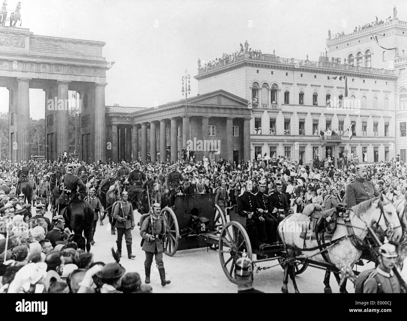 A loot of Black and White Stock Photos & Images - Alamy