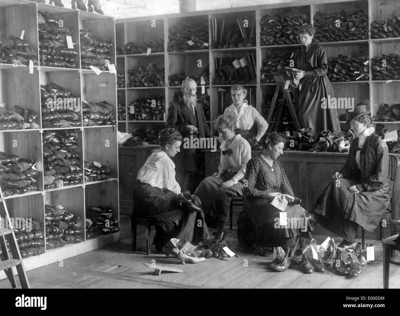 Shoe distribution hi-res stock photography and images - Alamy