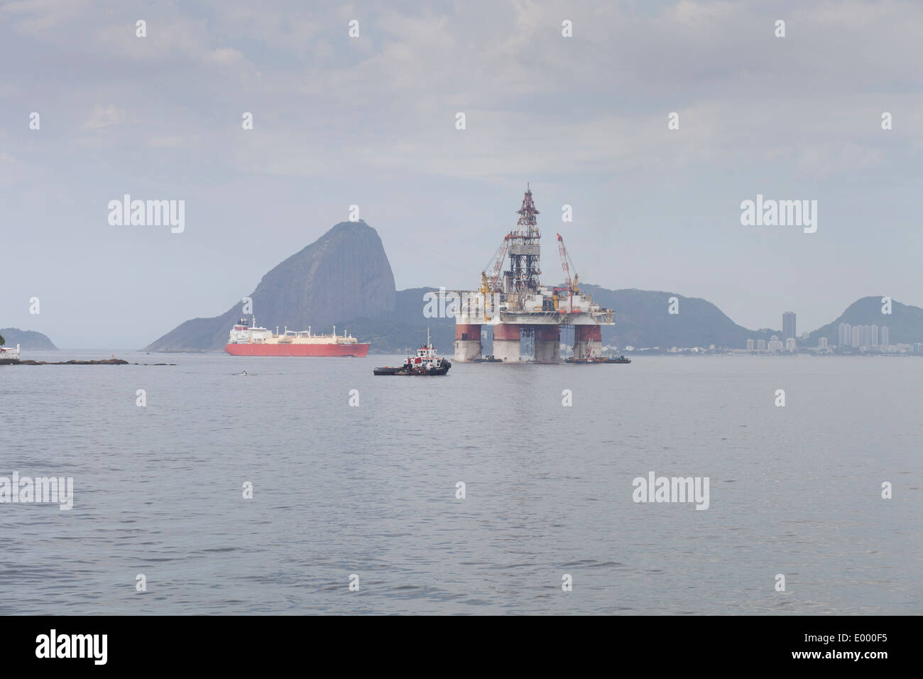 Hull town center hi-res stock photography and images - Alamy