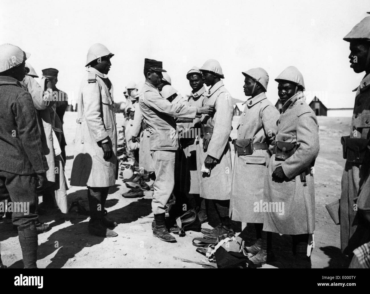 Senegalese soldiers hi-res stock photography and images - Alamy