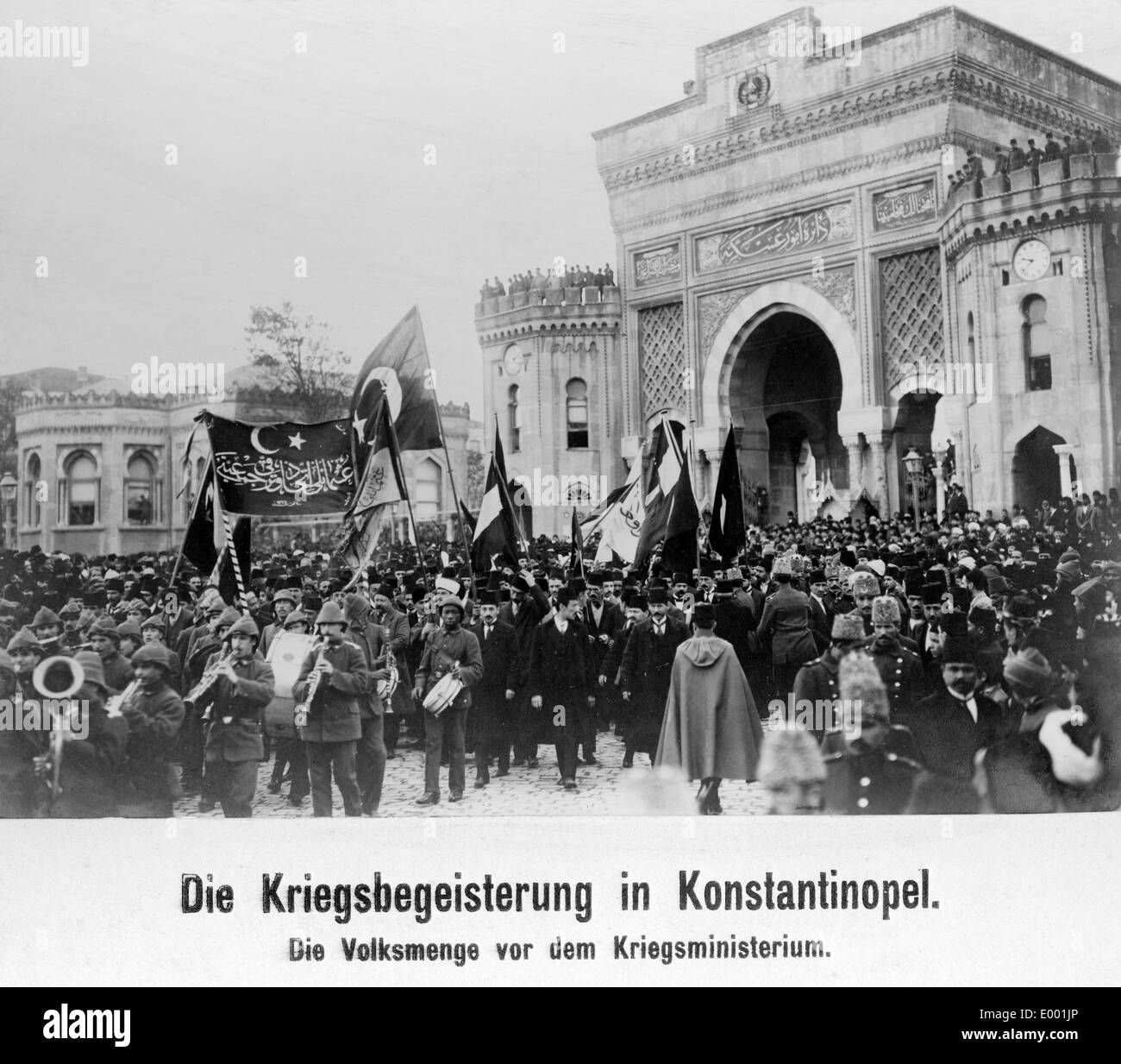 Declaration of war 1914 hi-res stock photography and images - Alamy