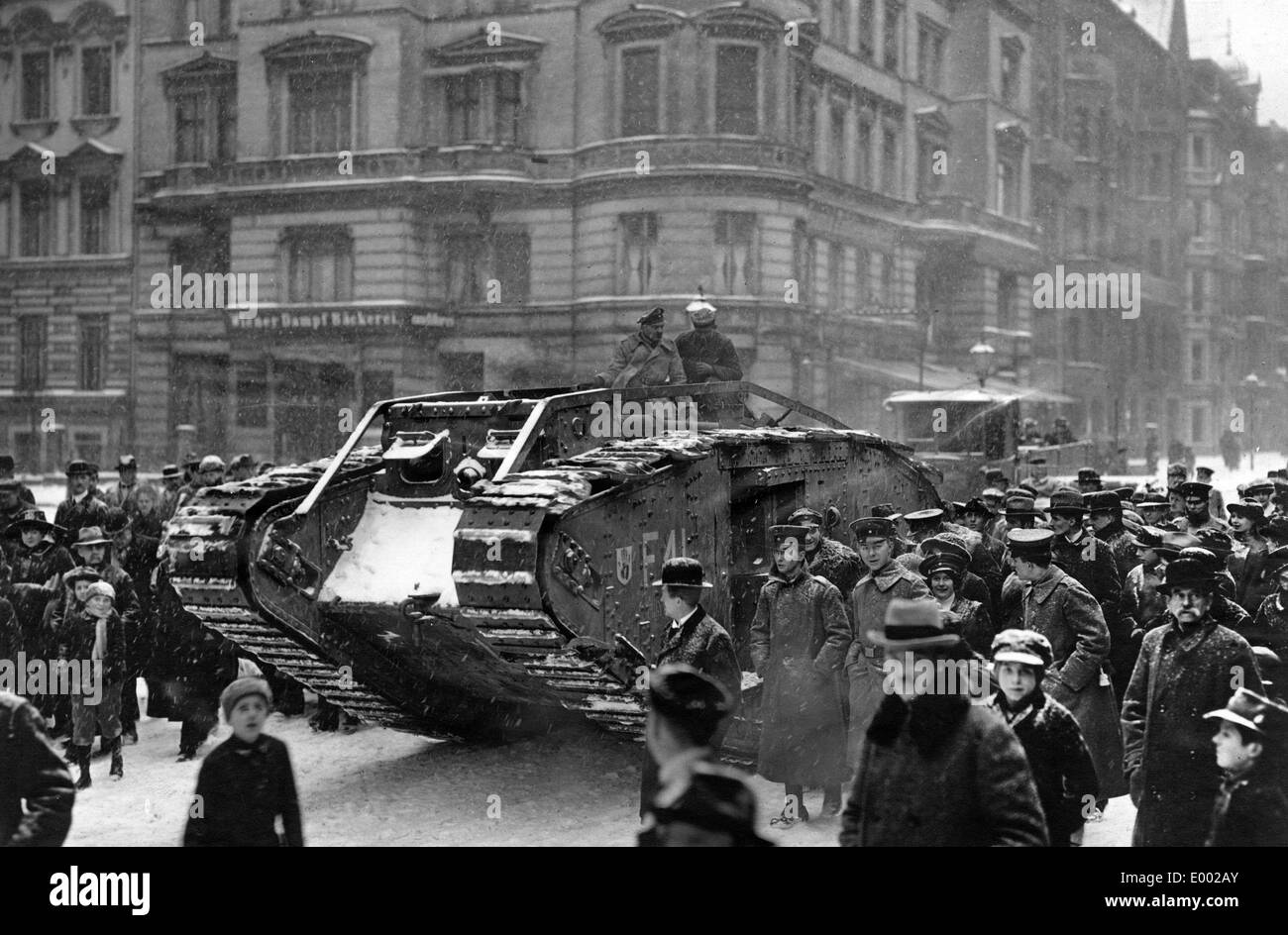 British tank berlin hi-res stock photography and images - Alamy