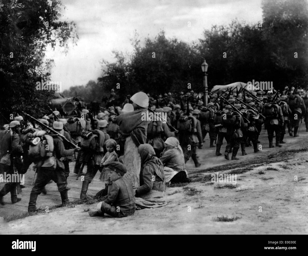 Advance of German troops, 1914 Stock Photo - Alamy
