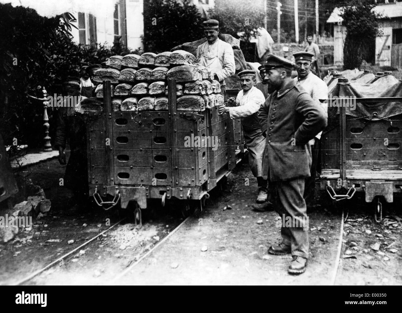 Bread transport for the front, 1916 Stock Photo - Alamy