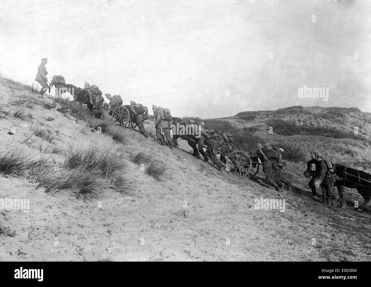 1st machine gun trench hi-res stock photography and images - Alamy