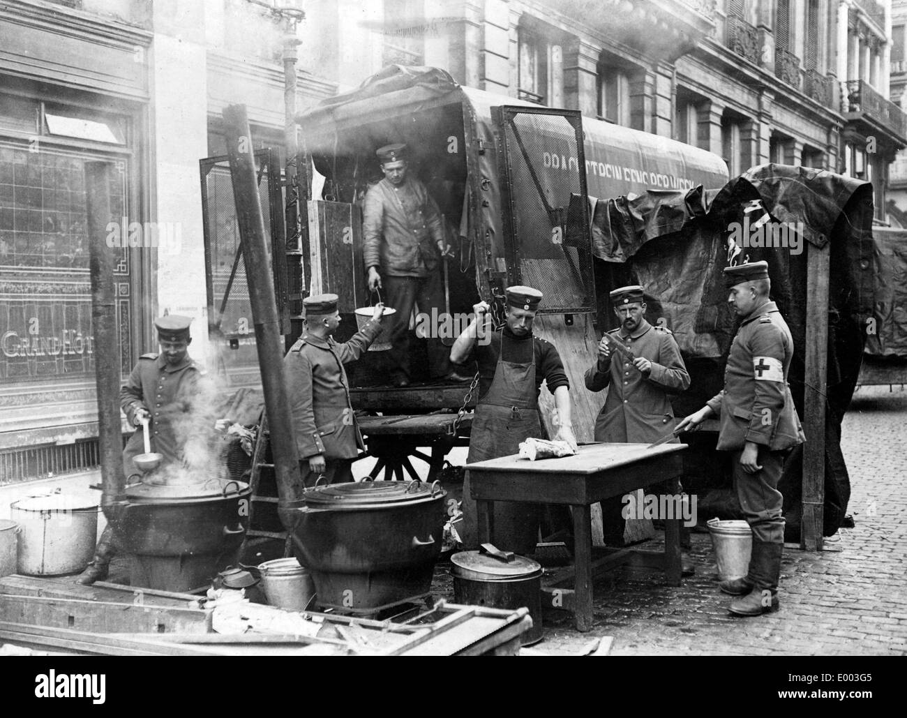 Military mobile field kitchen Black and White Stock Photos & Images - Alamy