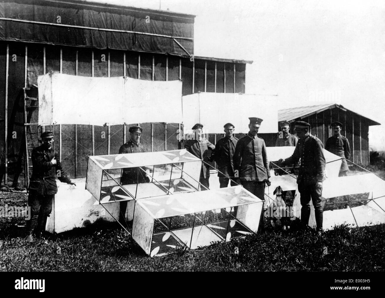 Meteorological kite hi-res stock photography and images - Alamy