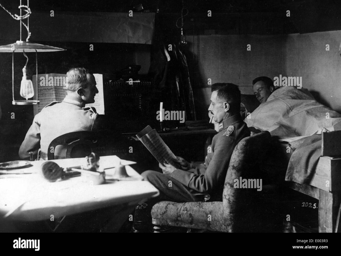 Entertainment plays a Black and White Stock Photos & Images - Alamy